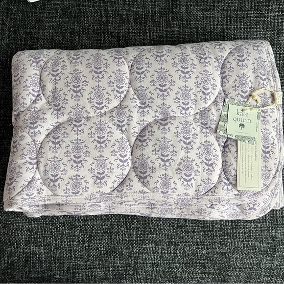 kate quinn | Bedding | Nib Kate Quinn Classic Circle Quilt Cotton ...